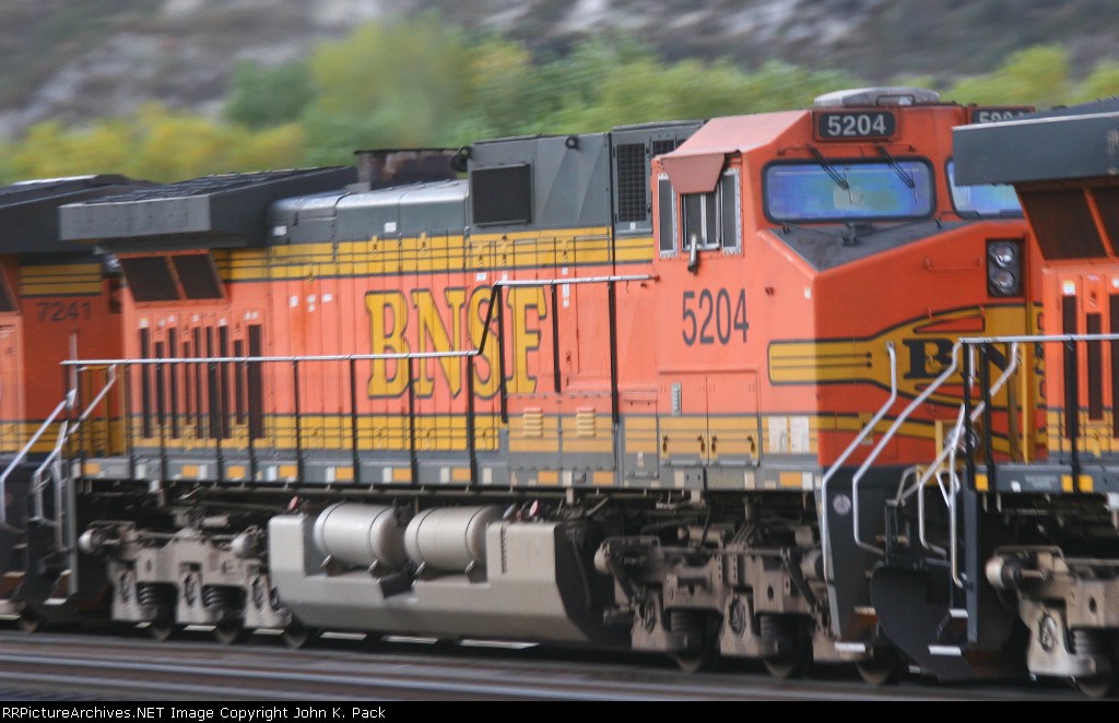 BNSF 5204